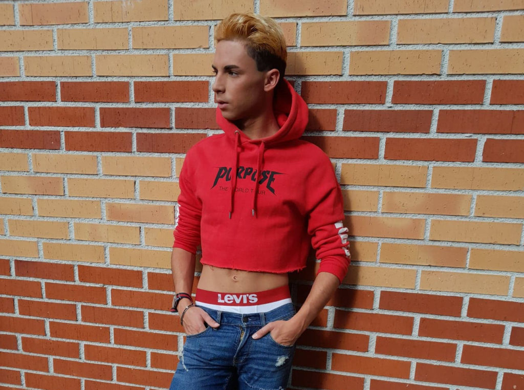”Killar har gett mig ett speciellt lyckorus” – Alex The One vågar vara ...